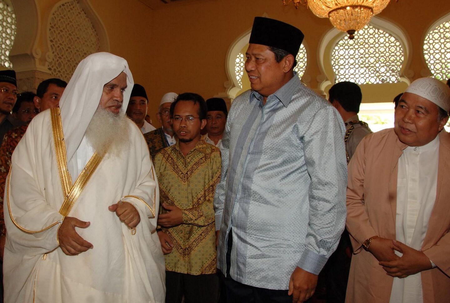 Abdullah ibn Ali Basfar : éminent récitateur du Coran et imam respecté ...